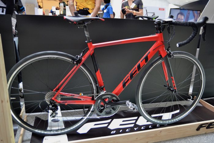 FELT 2018年モデル：レーサーだけどオールラウンドなアルミモデル「FR30」 – CyclingEX CLASSIC