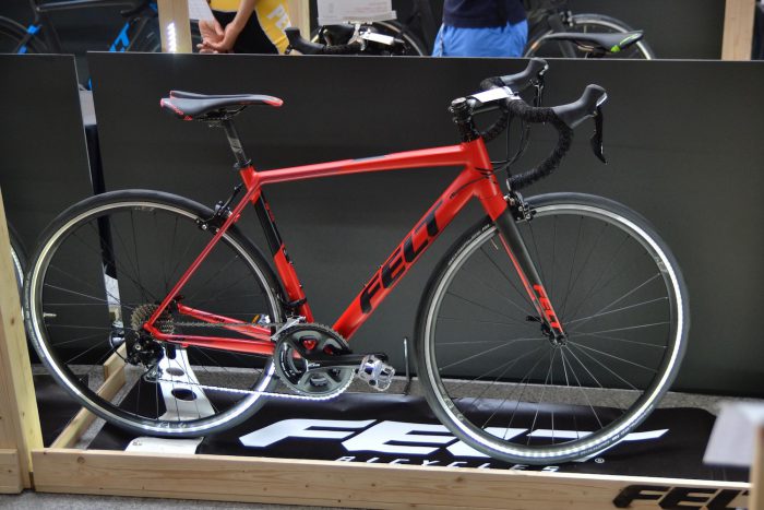 FELT 2018年モデル：レーサーだけどオールラウンドなアルミモデル「FR30」 – CyclingEX CLASSIC