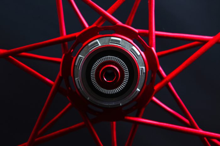 SIXTH COMPONENTSのホイール「CHARIS」がフルモデルチェンジ、8色展開で登場 – CyclingEX CLASSIC